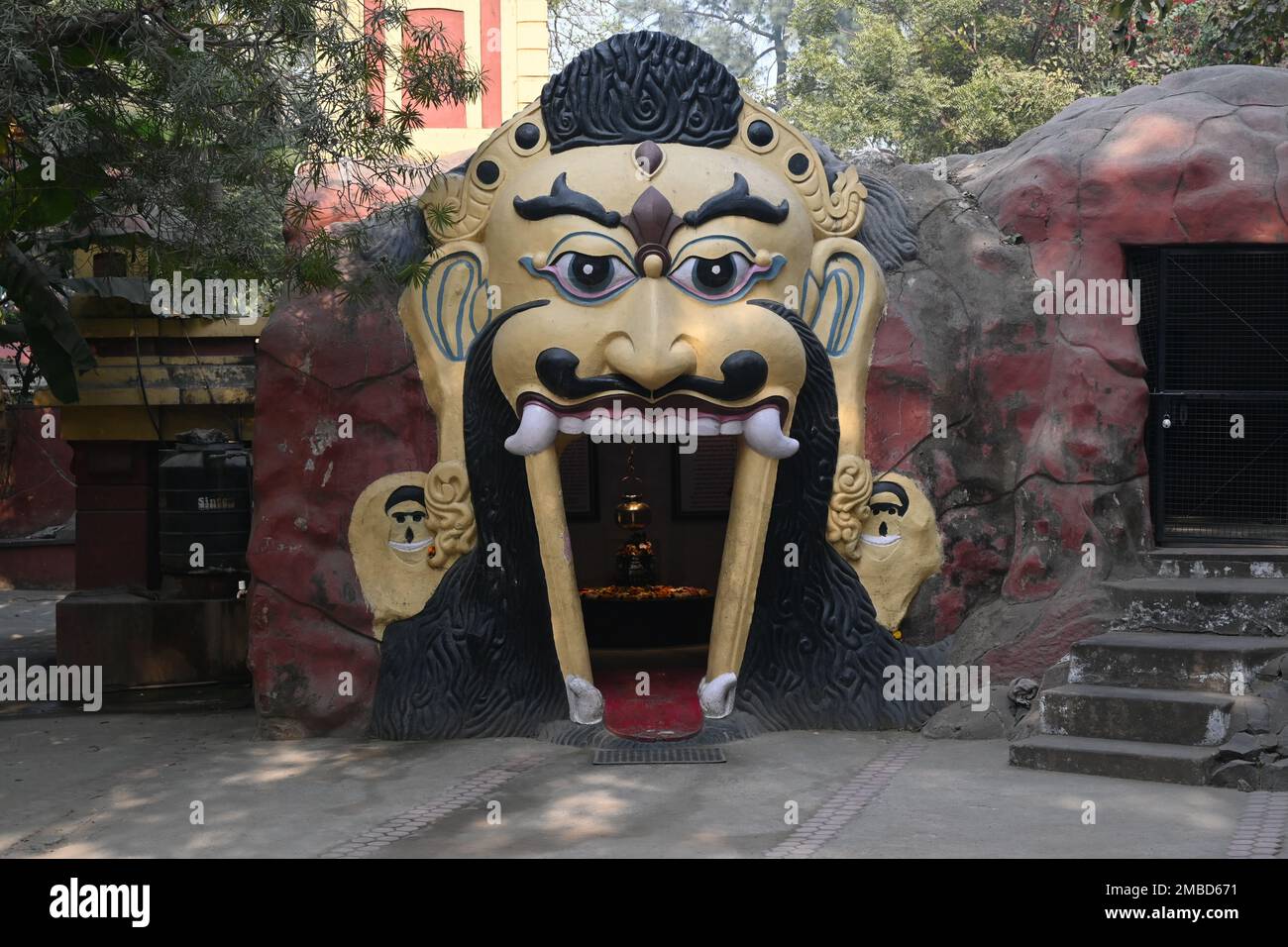 The design of Nazar Battu entrance inside Laxminarayan Temple in New ...