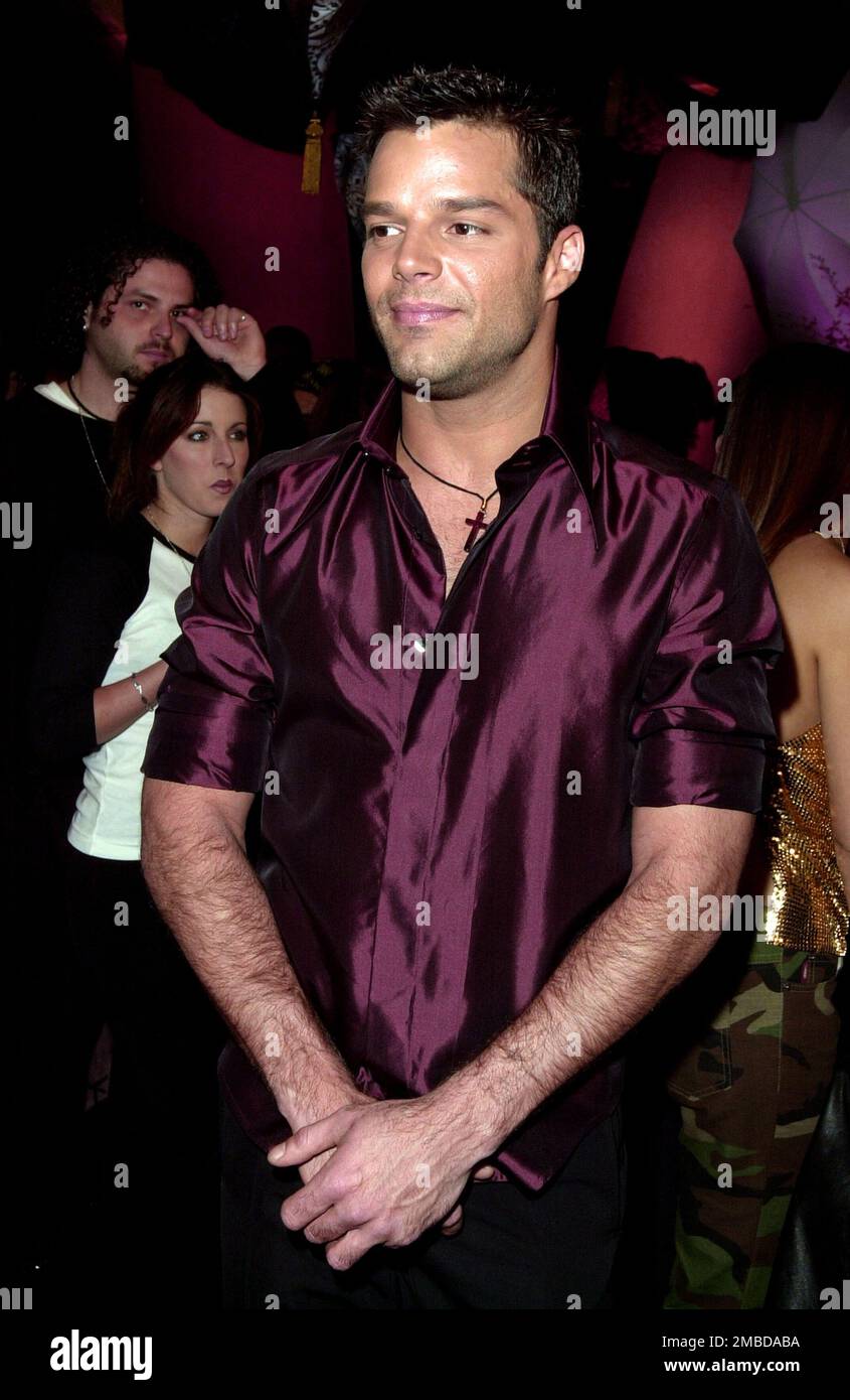 Ricky Martin rehearsing at the 7th Annual Blockbuster Entertainment ...