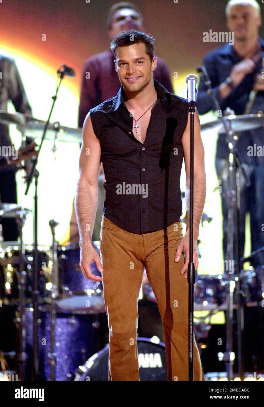 Ricky Martin rehearsing at the 7th Annual Blockbuster Entertainment ...