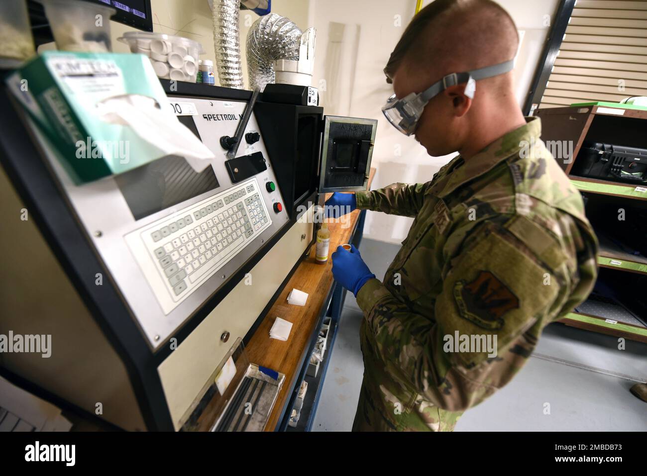 Ndi flight hi-res stock photography and images - Alamy