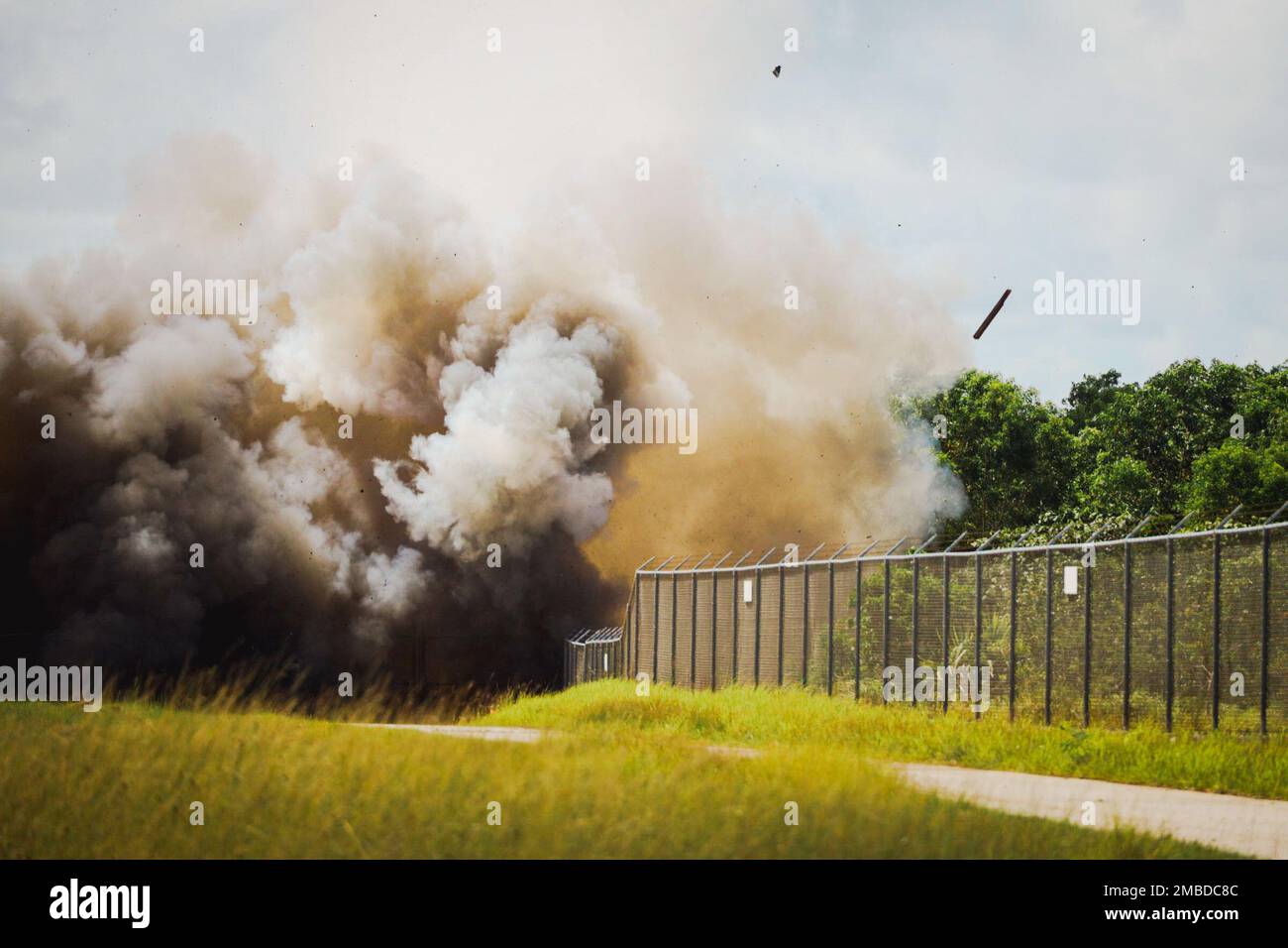 Patriot missile intercept hi-res stock photography and images - Alamy