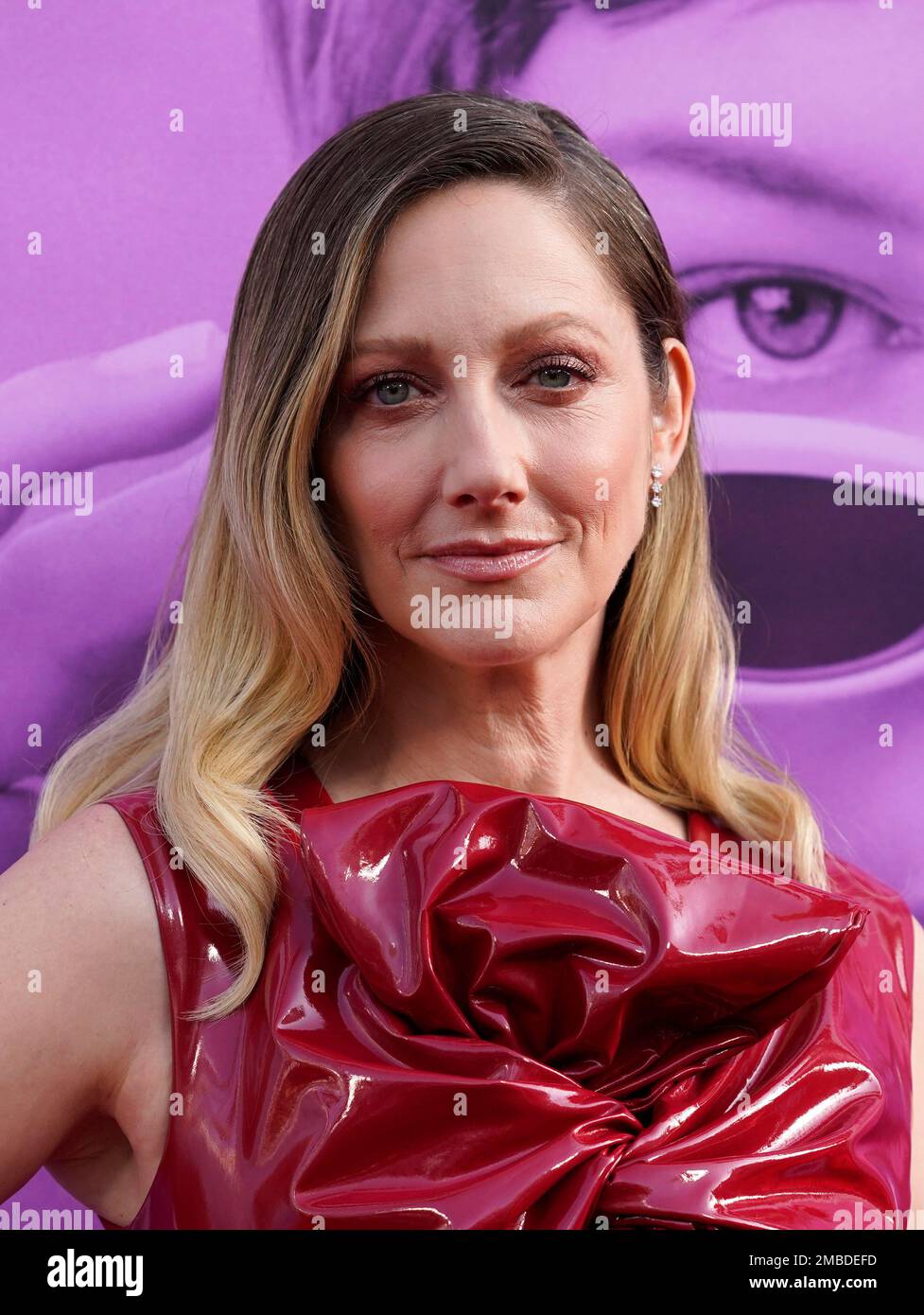Judy Greer poses at the premiere of the film "Hollywood Stargirl ...