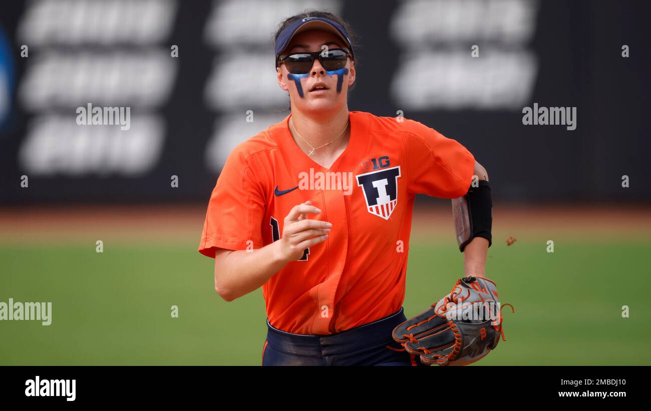 Illinois' Kelly Ryono during an NCAA softball game on Friday, May 20 ...