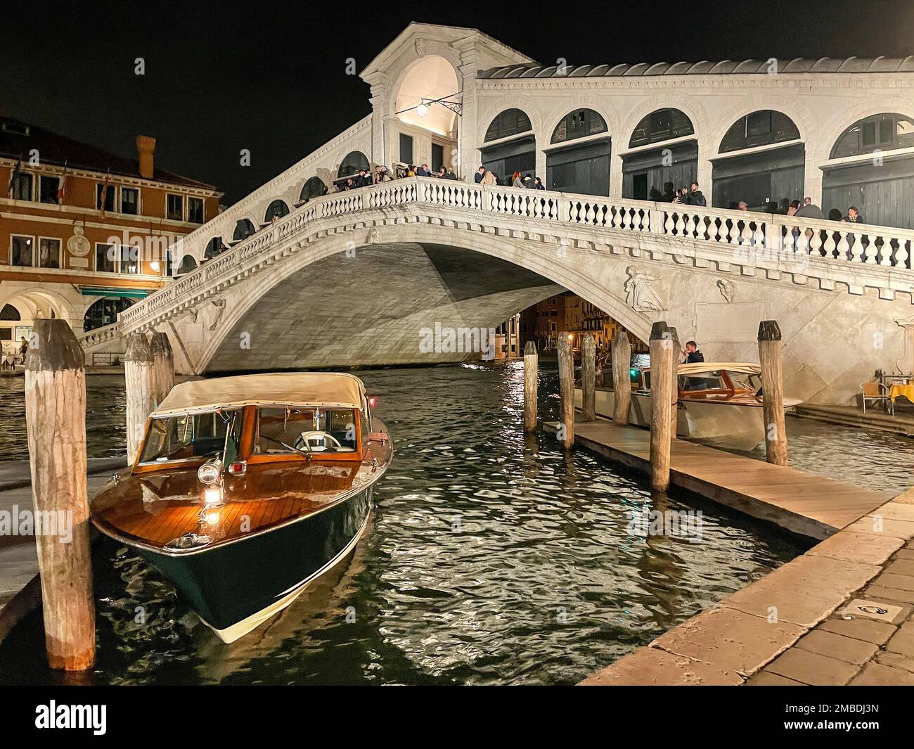 Pedestrians cross canal street hi-res stock photography and images - Alamy