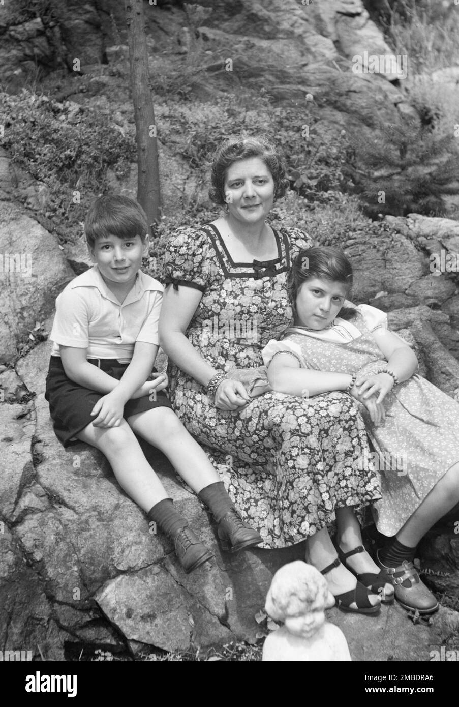 Javits, Benjamin, Mrs., and children, seated oudoors, ca. 1935 Stock ...
