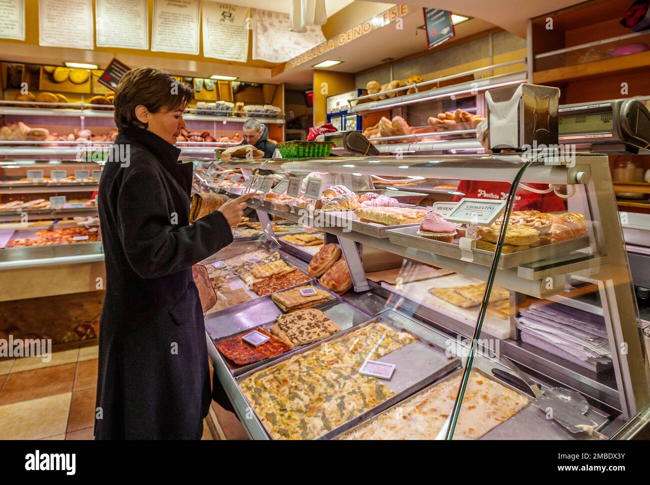 Genoa shopping italy woman hi-res stock photography and images - Alamy