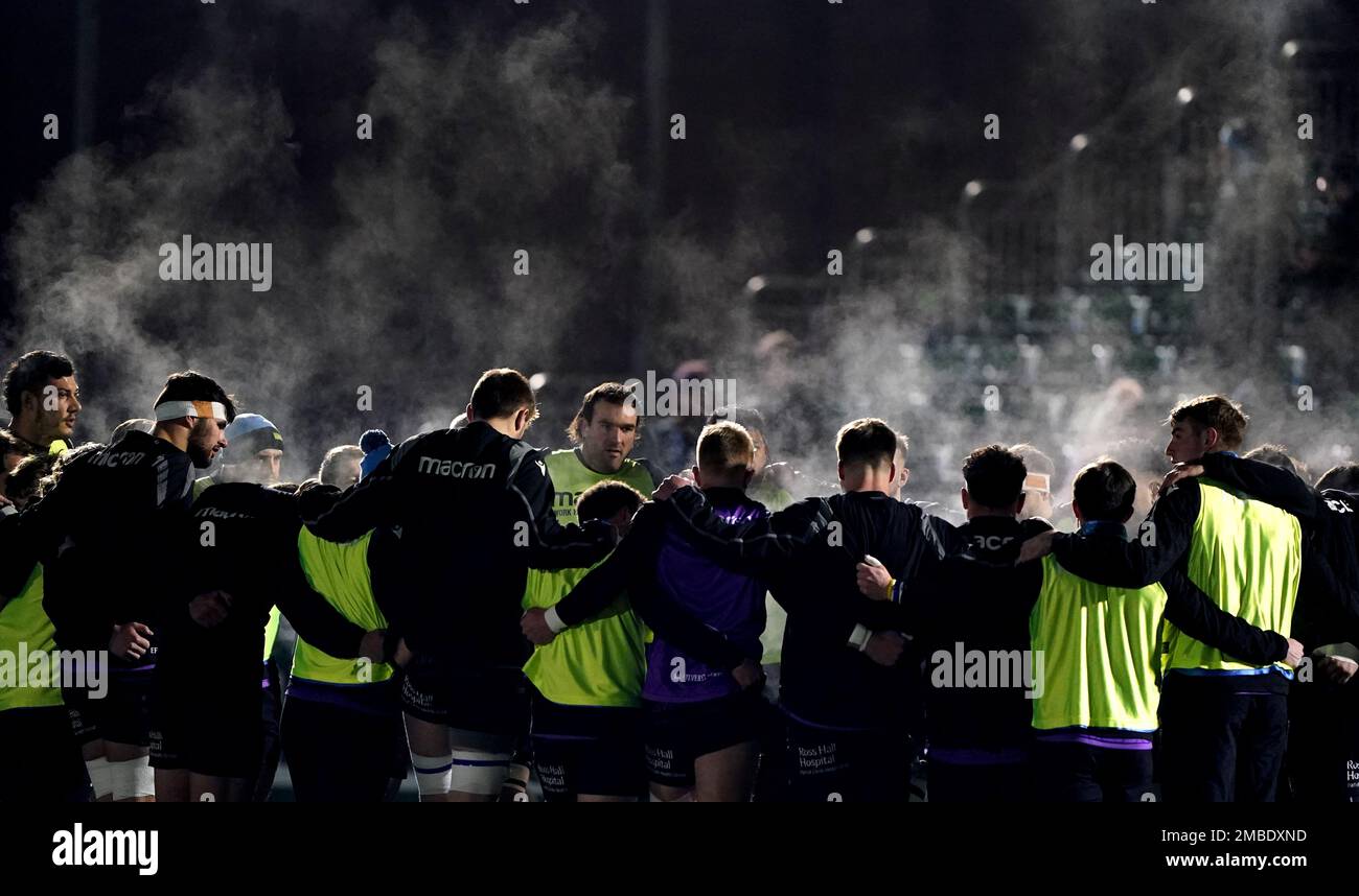 Glasgow Warriors huddle ahead of the EPCR Challenge Cup match at ...