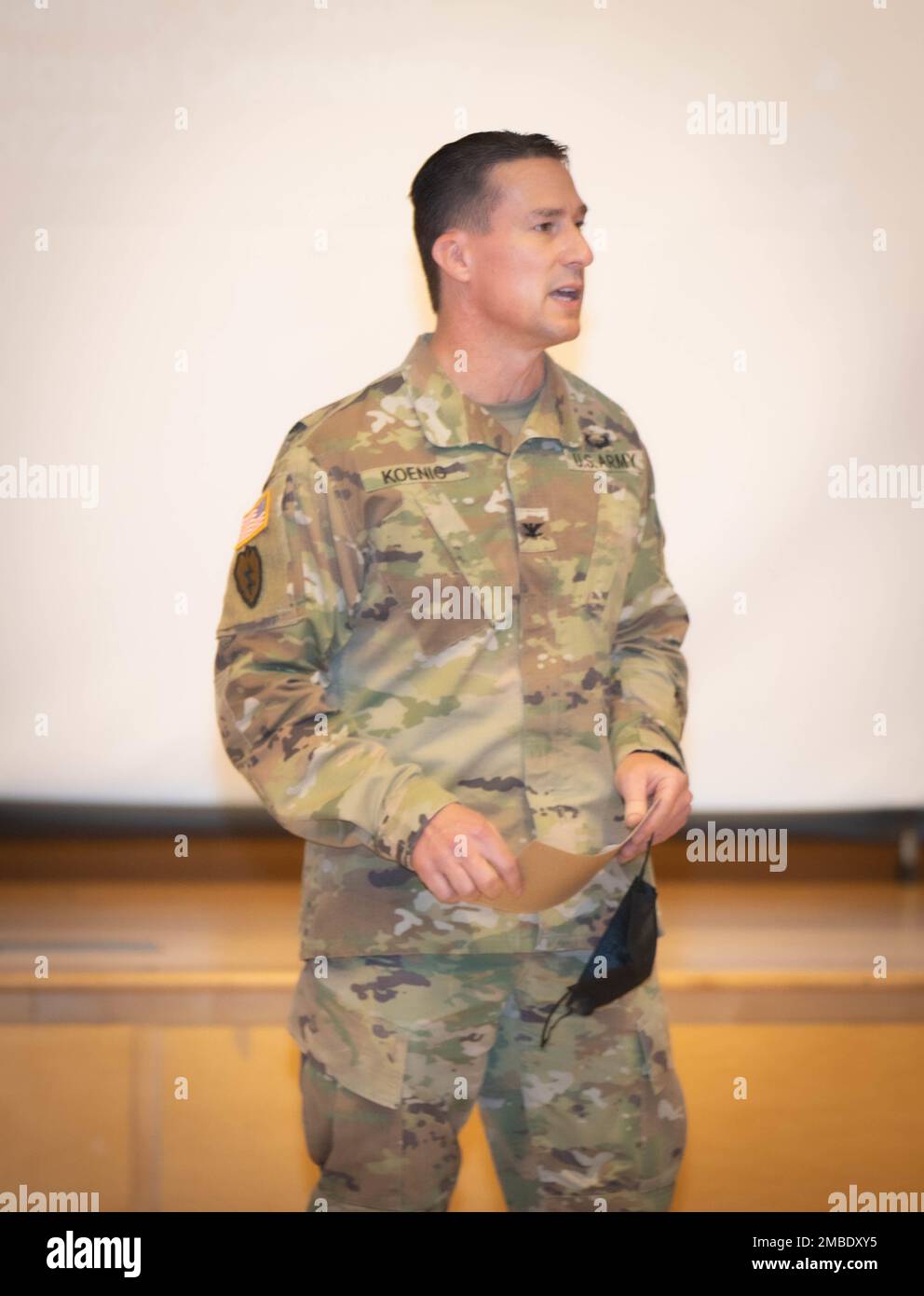 Commander Chad Koenig speaks at Army birthday ceremony Stock Photo - Alamy