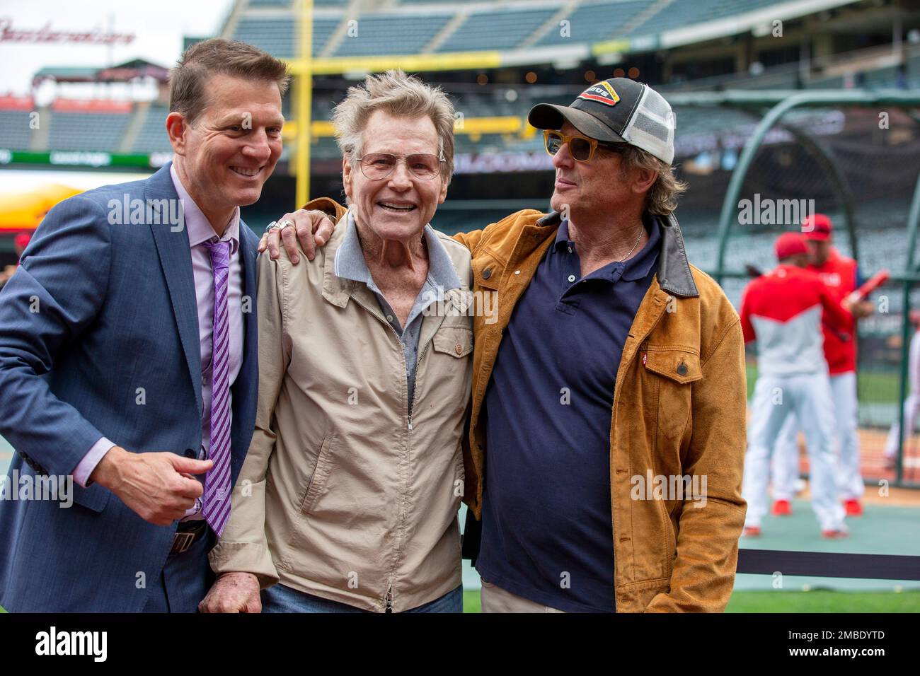 Los Angeles Angels TV play-by-play announcer Patrick O'Neal, left ...