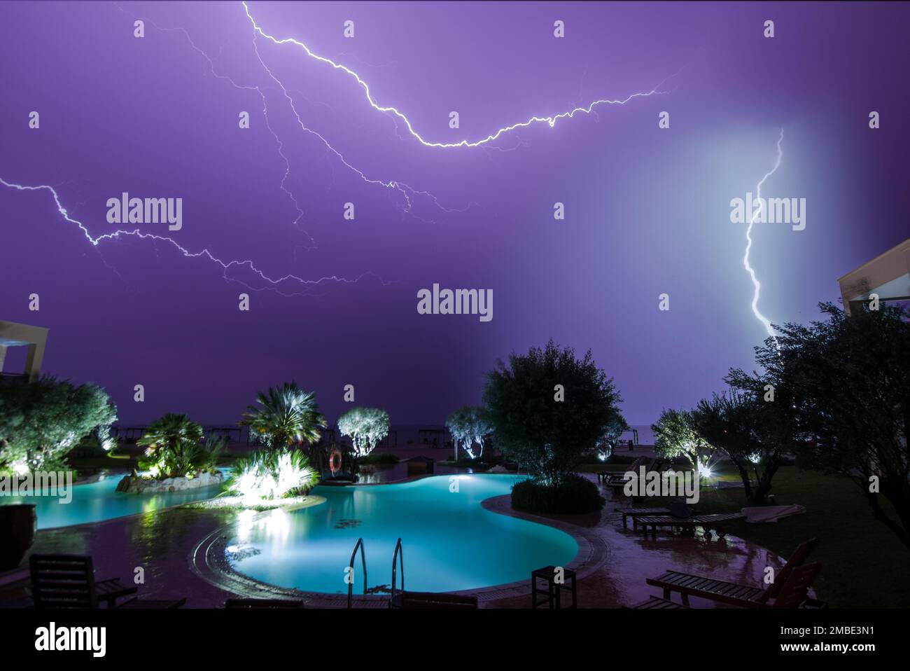 Blue pool illuminate hi-res stock photography and images - Alamy