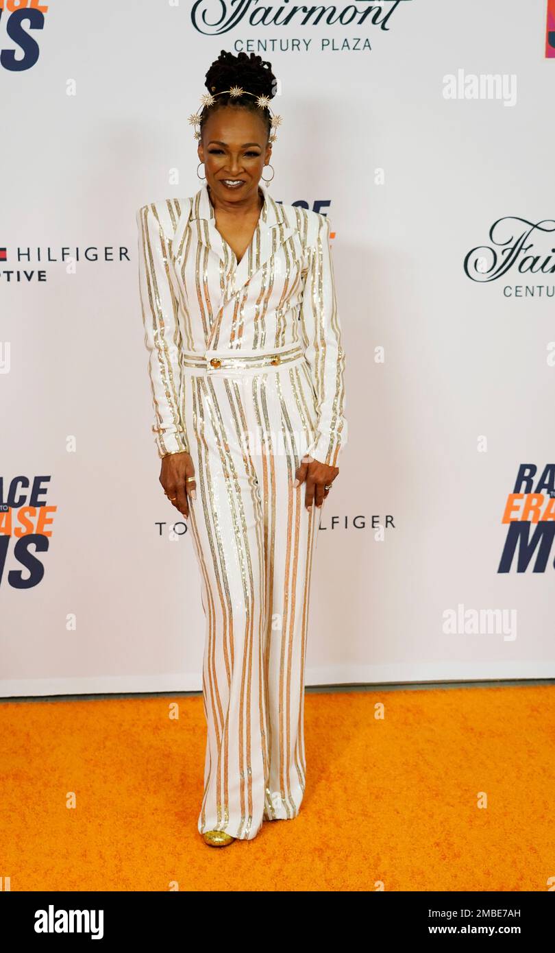 Siedah Garrett poses at the Race to Erase MS Gala, Friday, May 20, 2022 ...