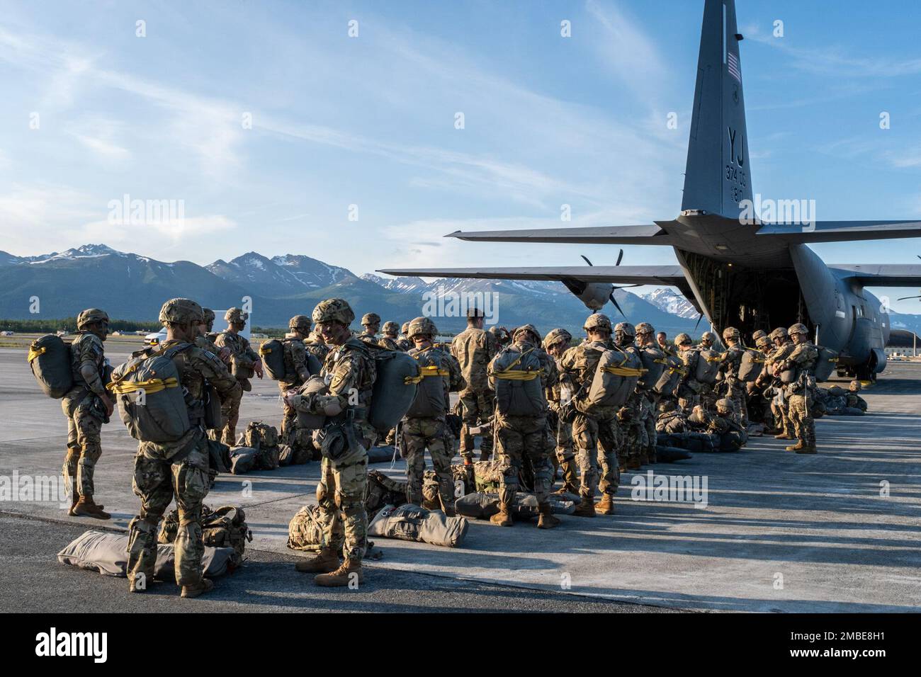 Paratroopers from 2nd Brigade Combat Team (Airborne), 11th Airborne ...
