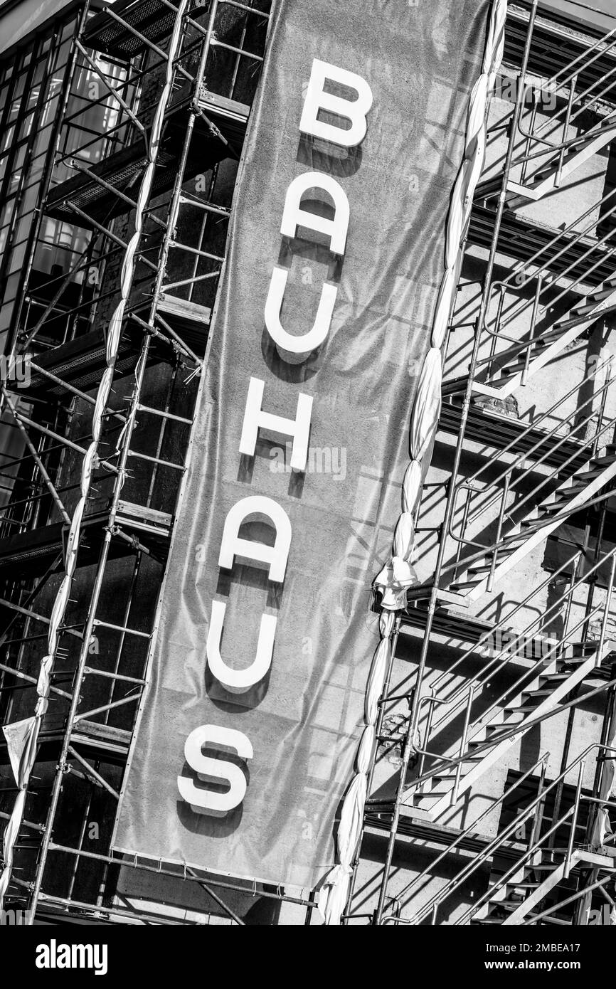 bauhaus school, typical sign under construction, Main building, Dessau ...