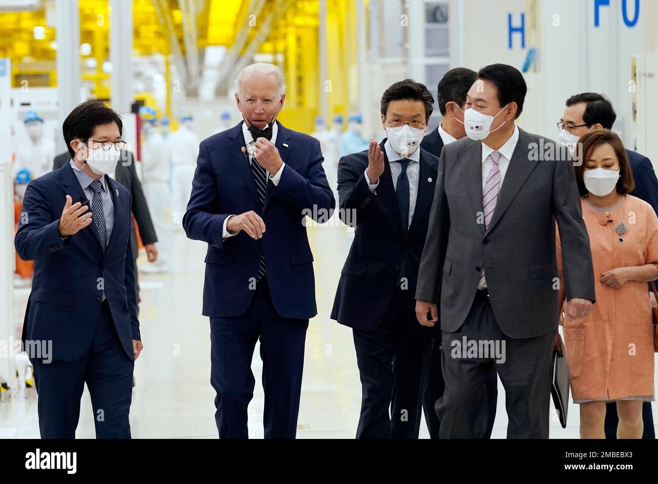 President Joe Biden and South Korean President Yoon Suk Yeol visit the ...
