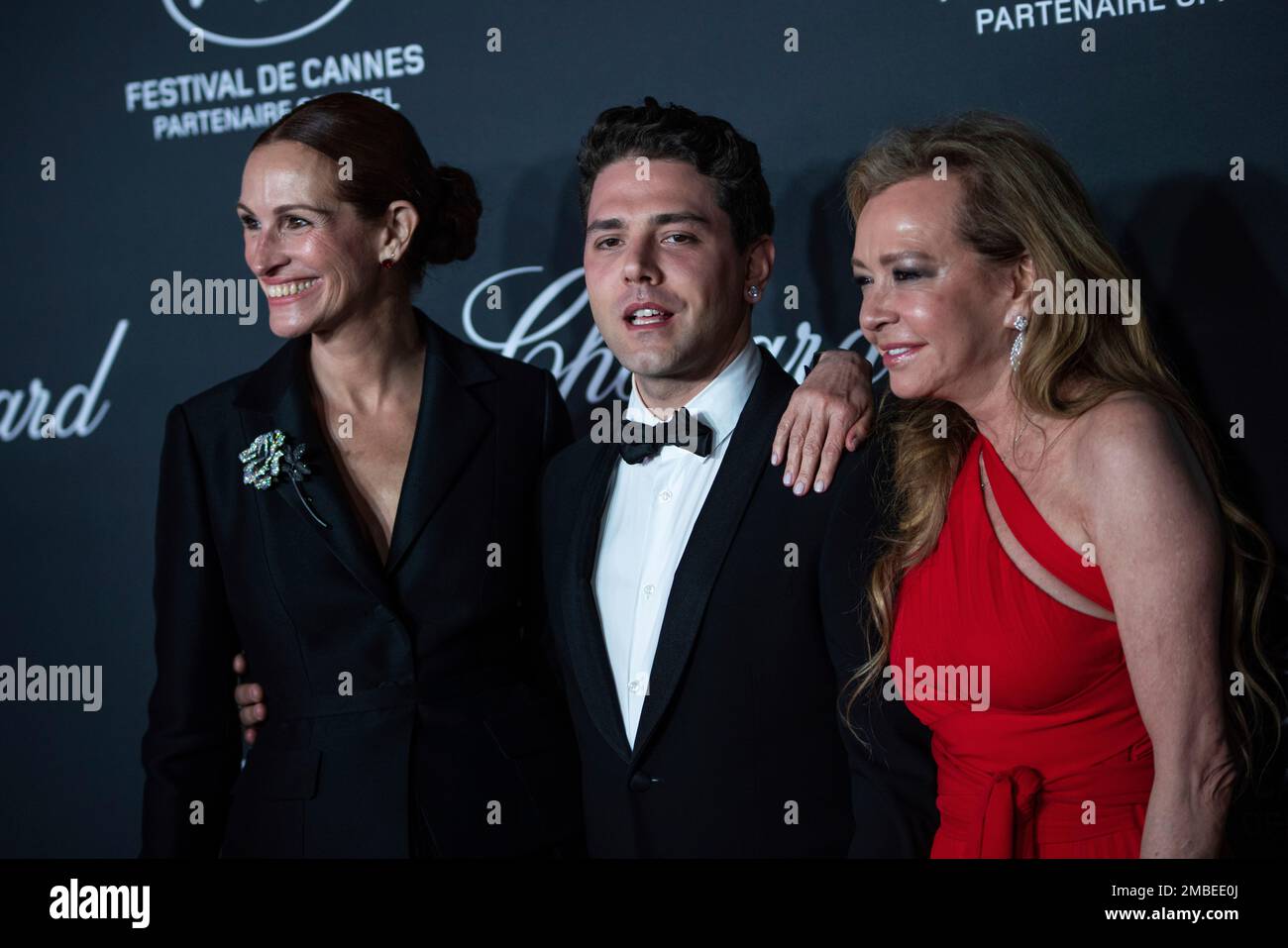 Julia Roberts, Xavier Dolan and Caroline Scheufele pose for ...