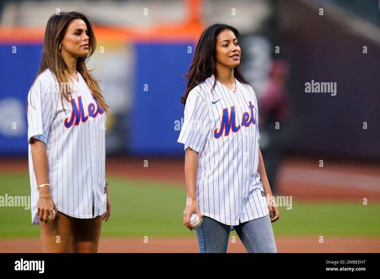 Models Brooks Nader, left, and Cindy Kimberly, right, before a baseball ...