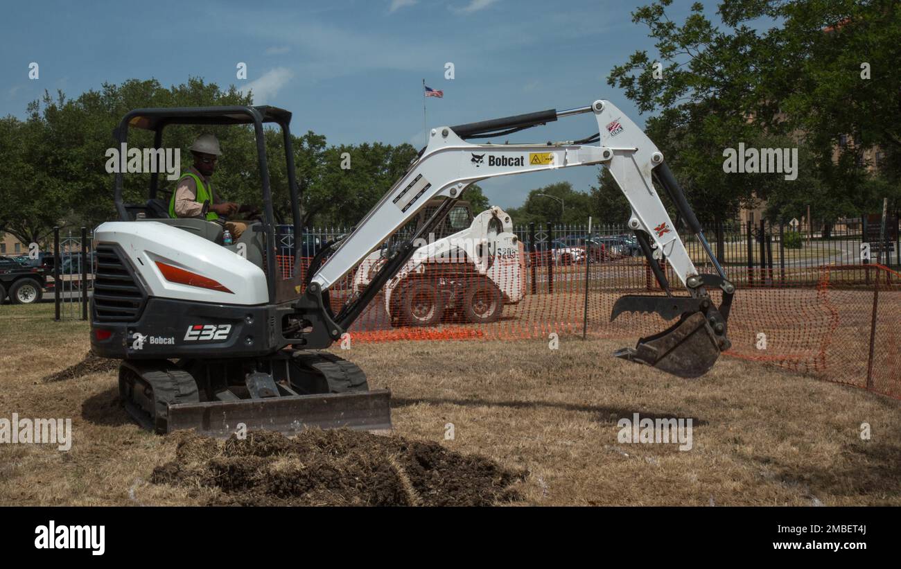 The U.S. Army Dental Corps breaks ground for an Army Dentistry monument ...