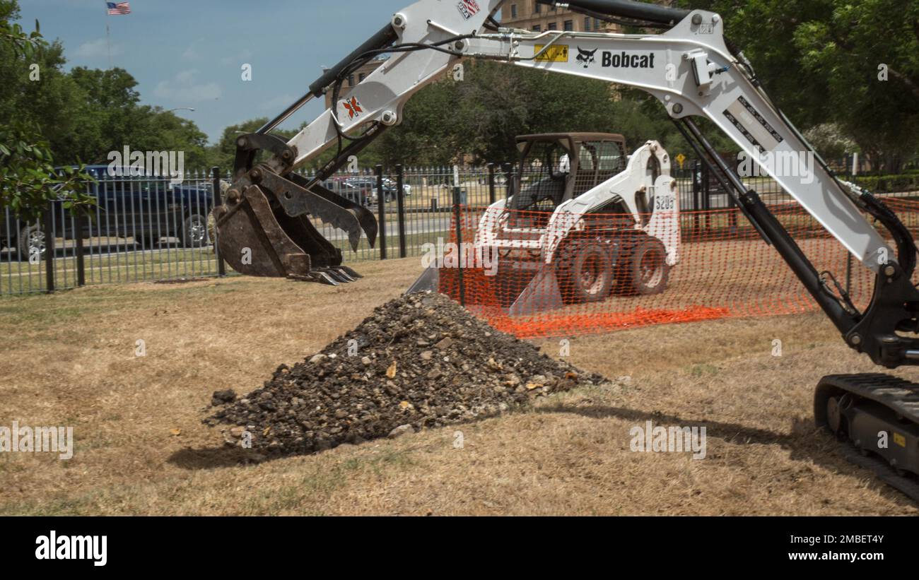 The U.S. Army Dental Corps breaks ground for an Army Dentistry monument ...