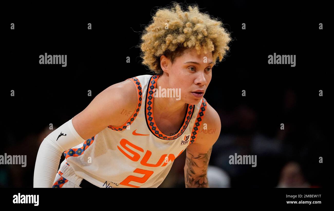 Connecticut Sun guard Natisha Hiedeman (2) sets up a defense in the ...