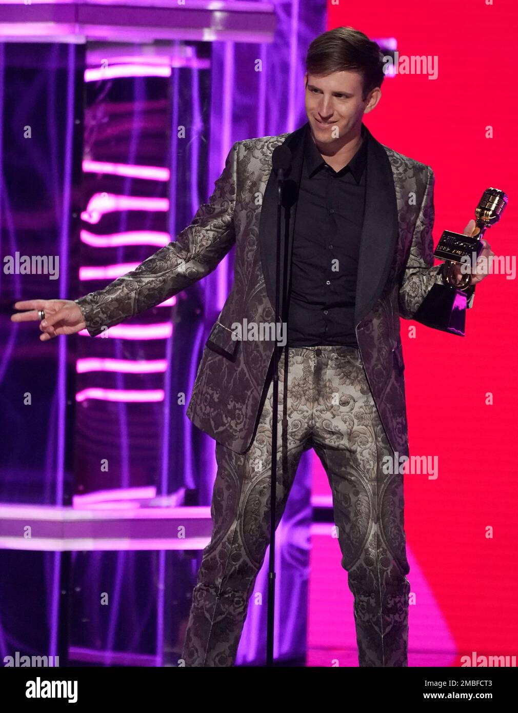 Illenium accepts the award for Top Dance/Electronic Album for "Fallen ...