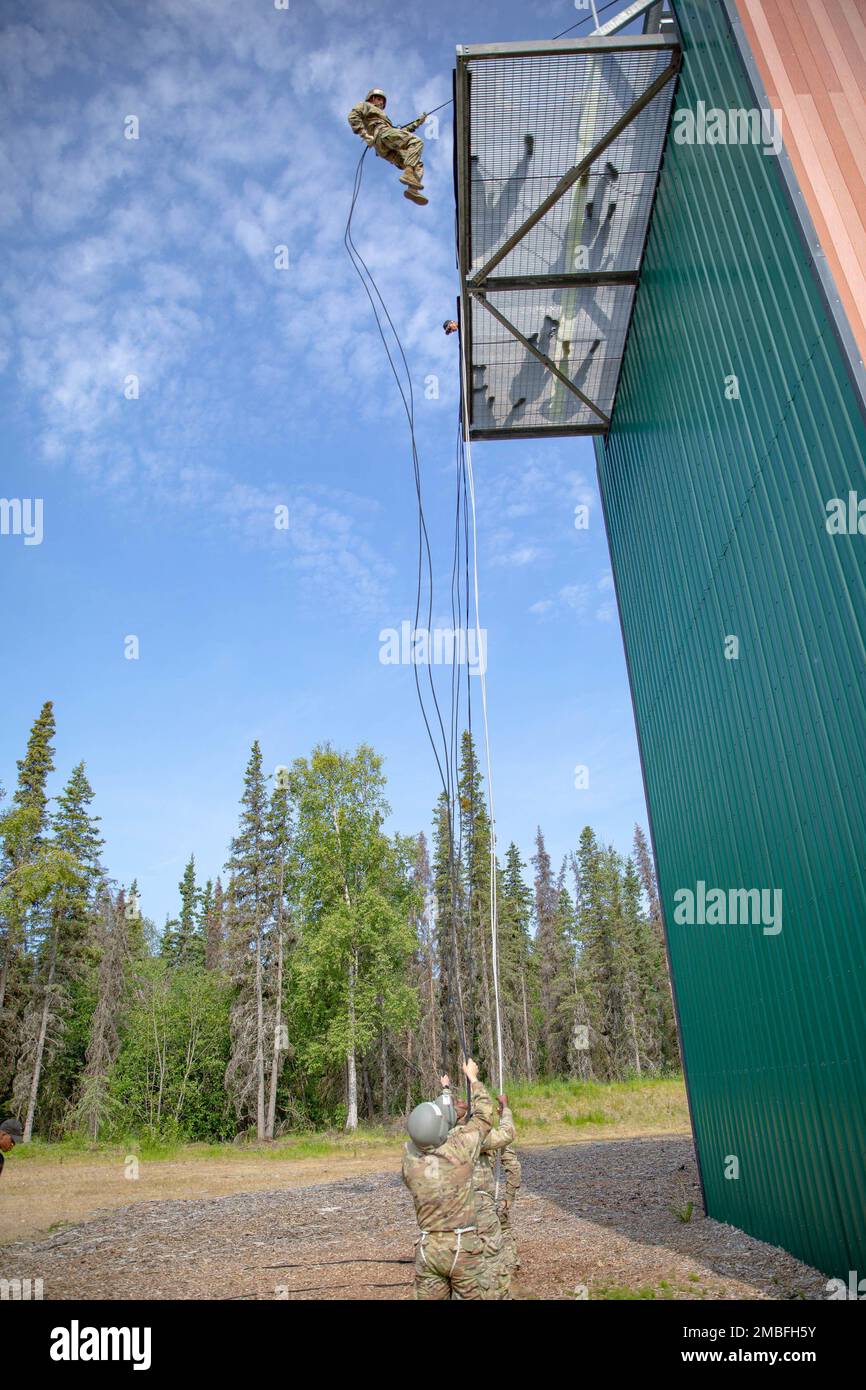 Soldiers from 11th Airborne Division participate in an Air Assault ...