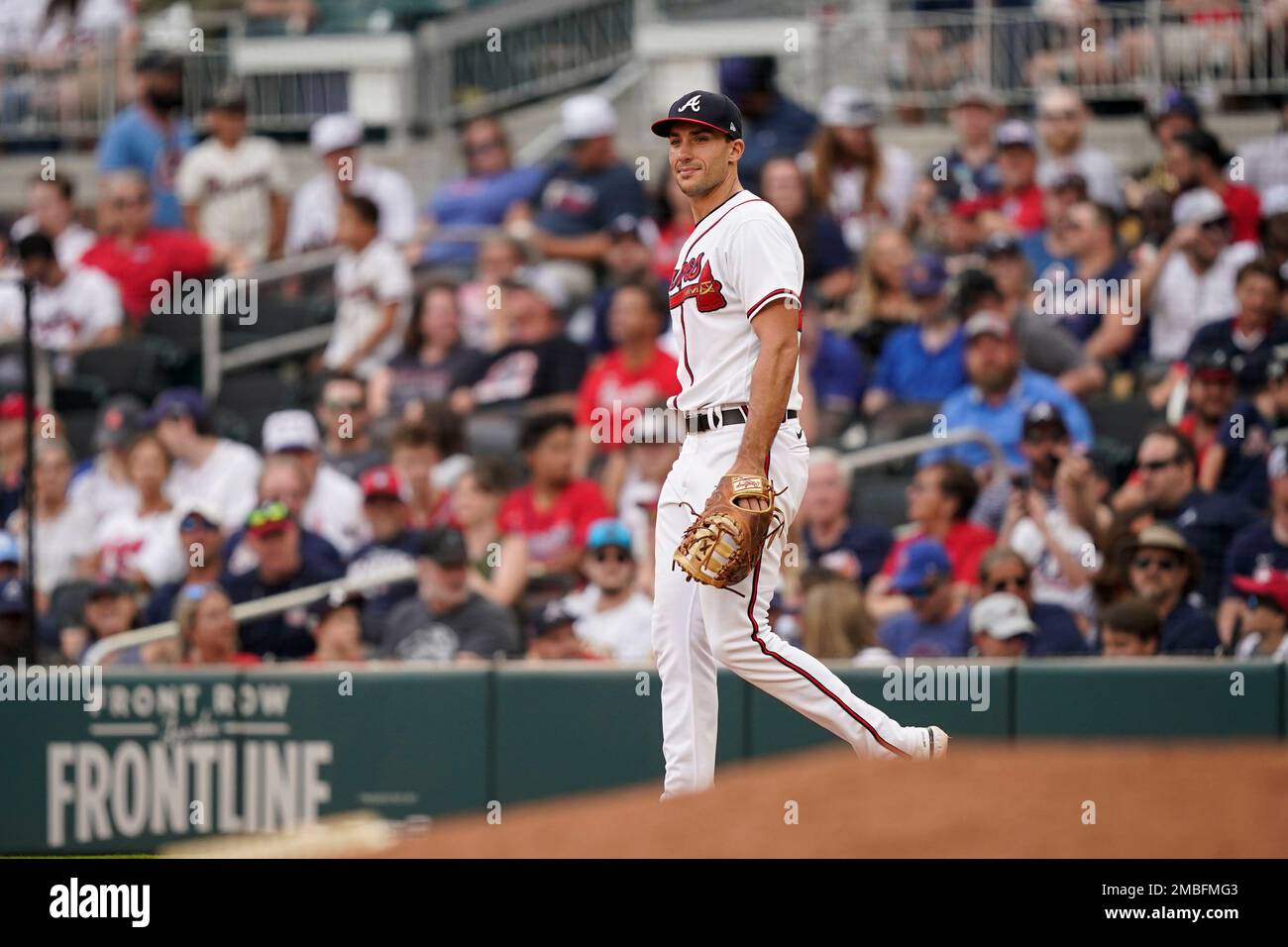 Atlanta Braves first baseman Matt Olson (28) in the inning of a ...