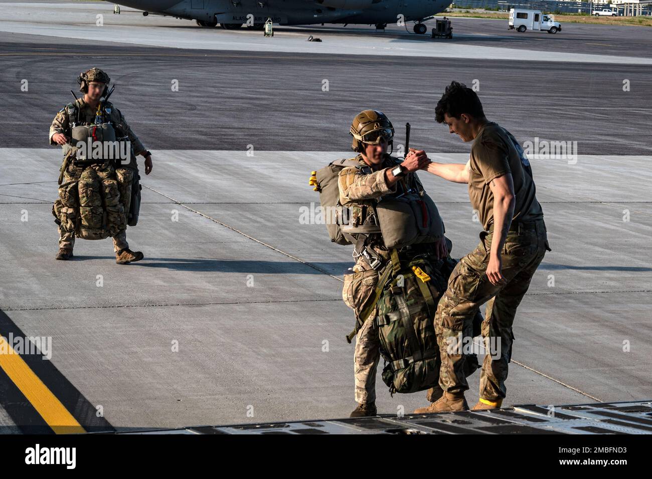 176th infantry brigade hi-res stock photography and images - Alamy