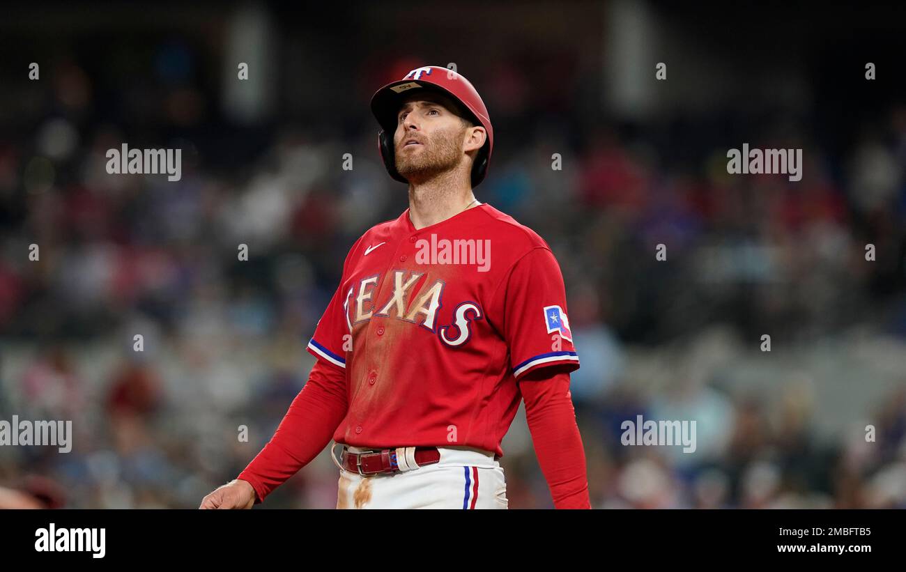Texas Rangers Brad Miller looks up during a baseball game against the ...