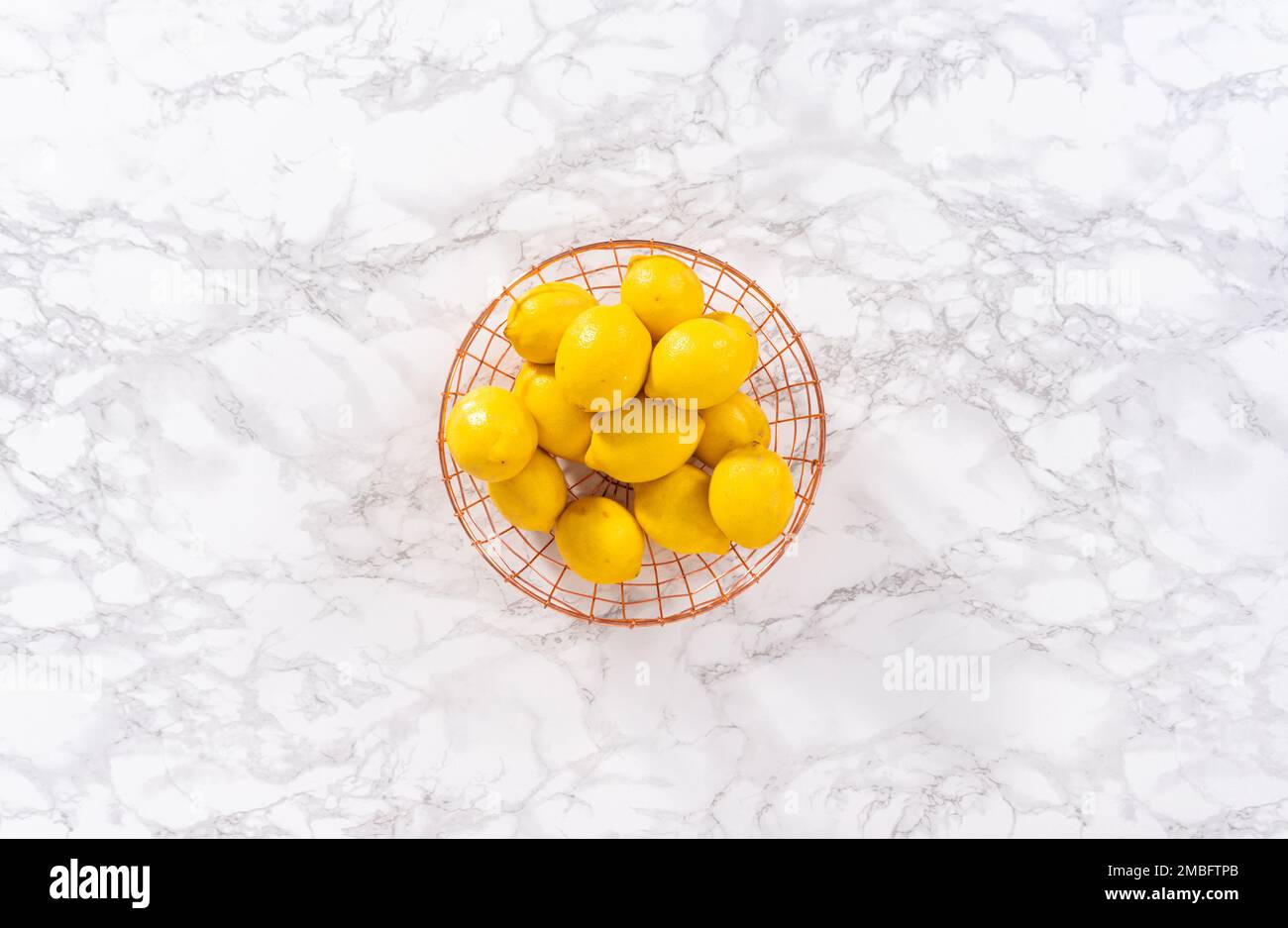 Lemon bundt cake Stock Photo - Alamy