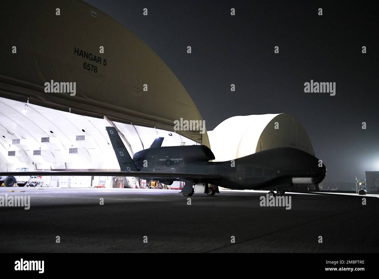 Bams triton hi-res stock photography and images - Alamy