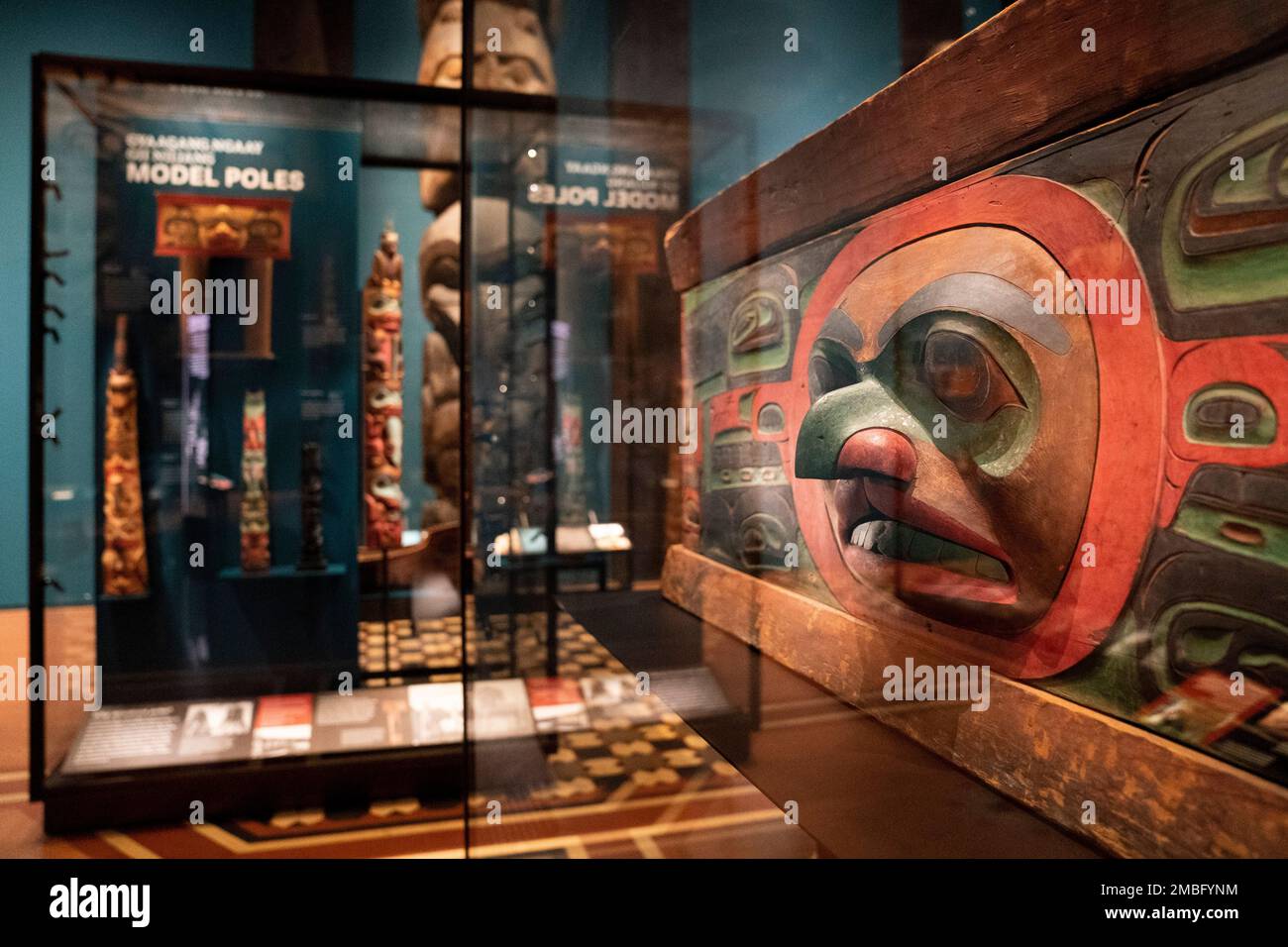 Artifacts, dioramas, and representations of Native American culture ...