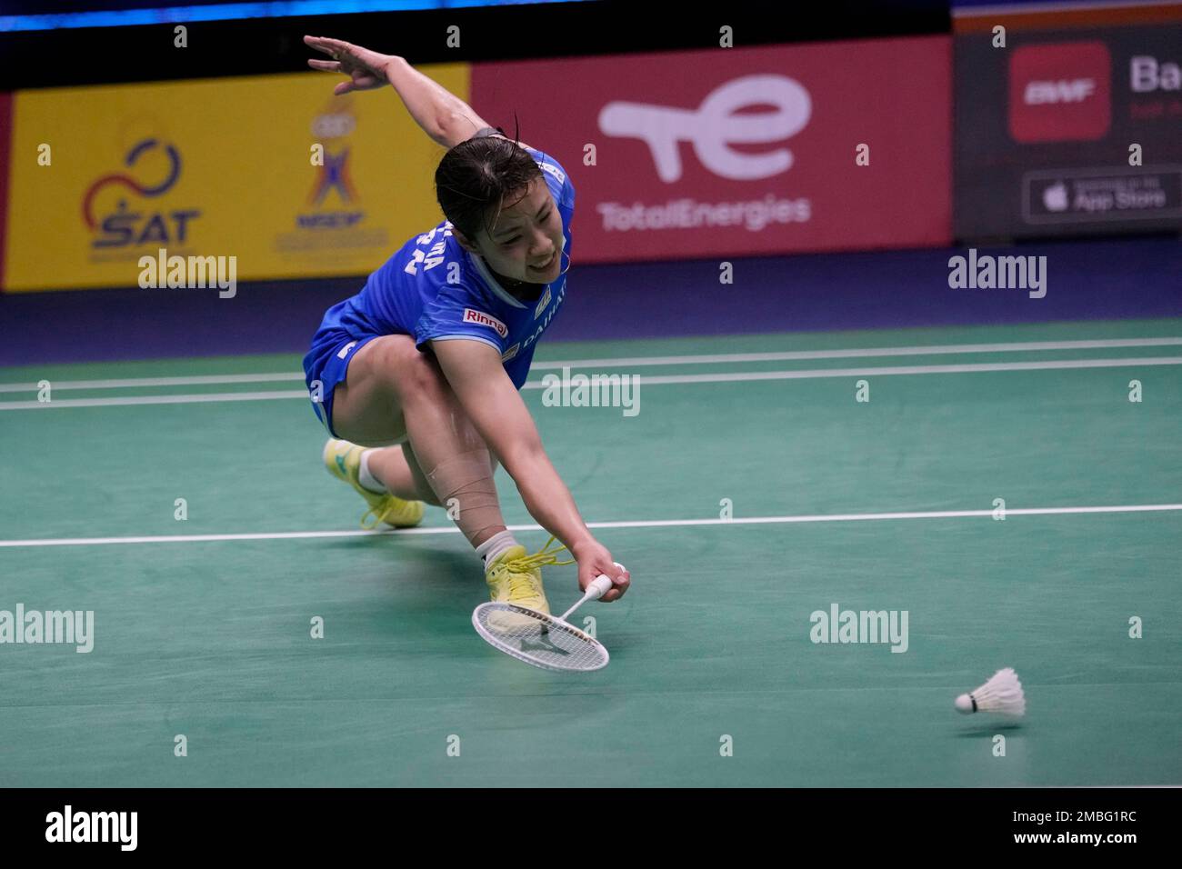 Japan's Nozomi Okuhara missing the shot from South Korea's Kim Ga-eun ...