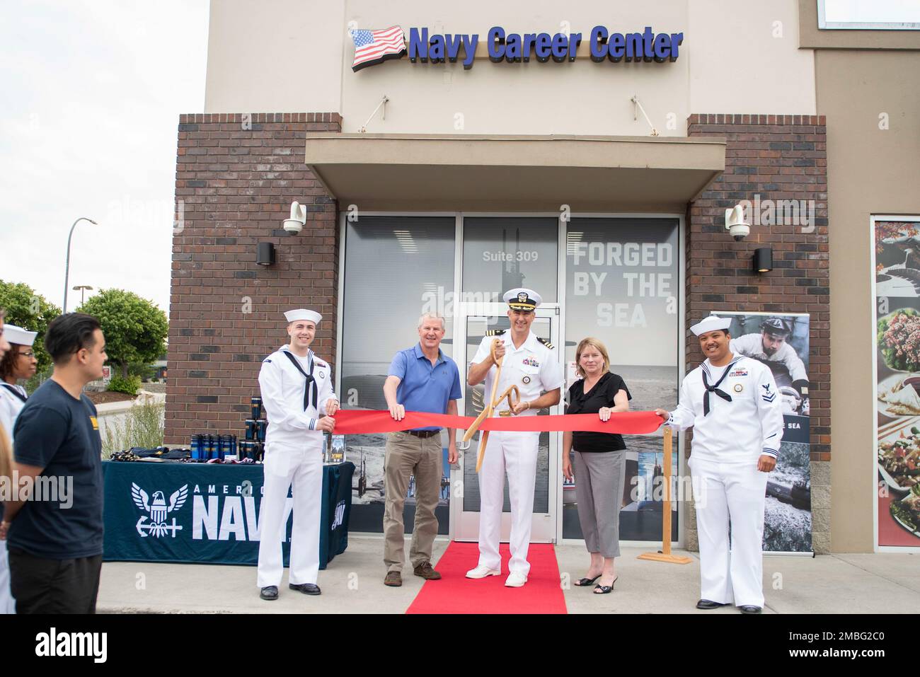 Recruiting station grand opening hi-res stock photography and images ...