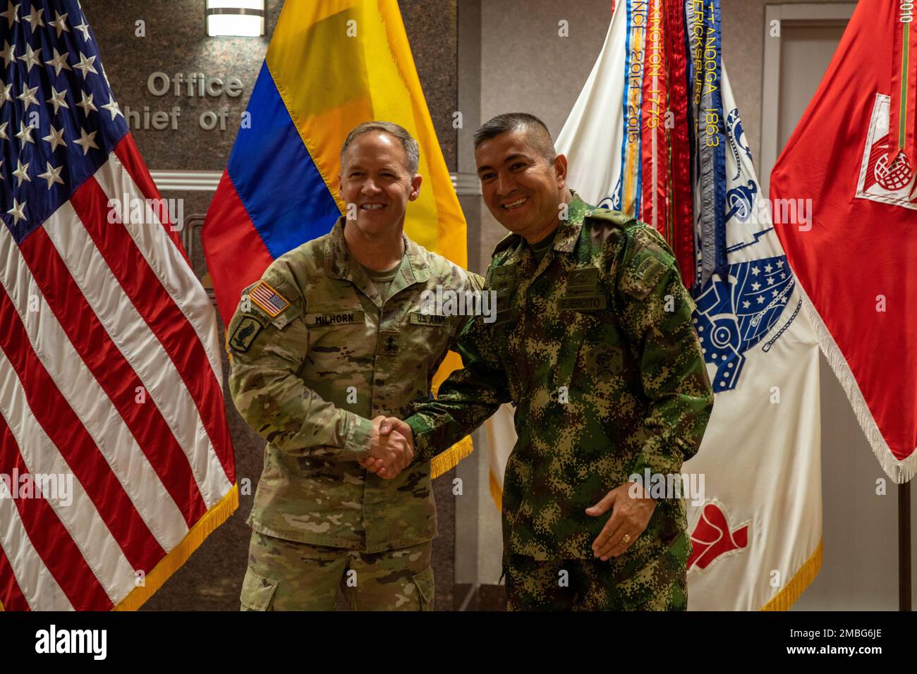 Nle22 hi-res stock photography and images - Alamy