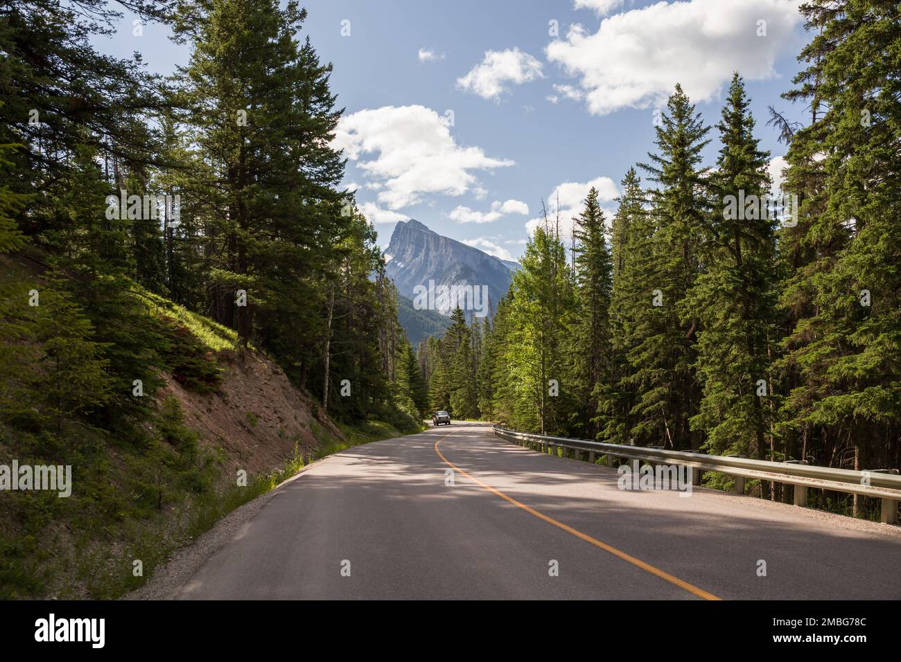 Mountain road. Travel background. Highway in mountains. Transportation ...