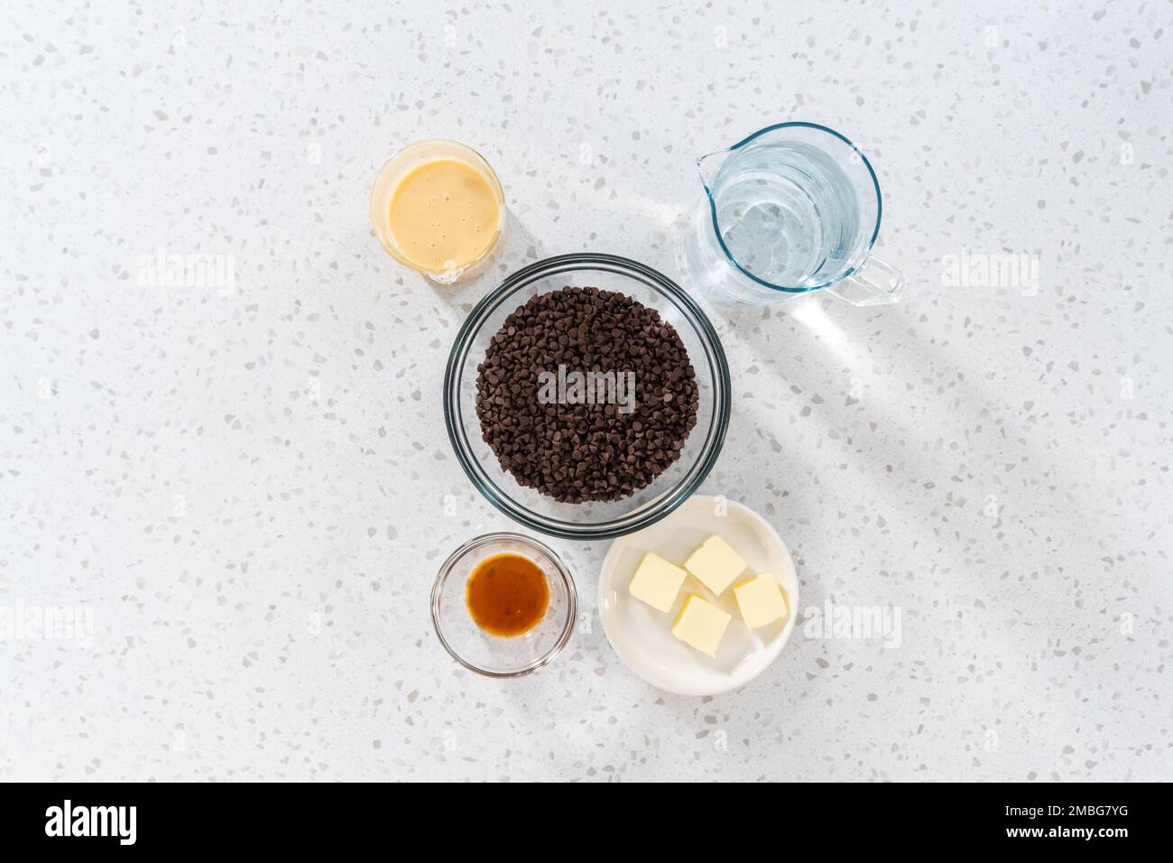 Mixing fudge hi-res stock photography and images - Alamy