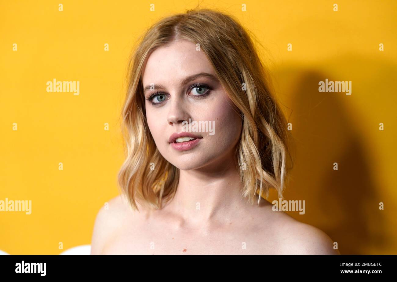Angourie Rice poses at the premiere of the Netflix film "Senior Year ...