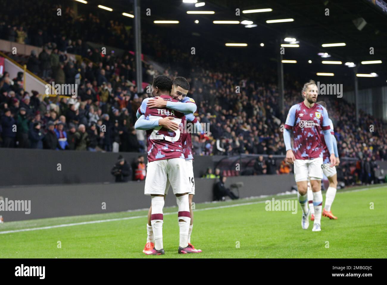 Nathan Tella #23 of Burnley celebrates his goal to make it 1-1 during ...