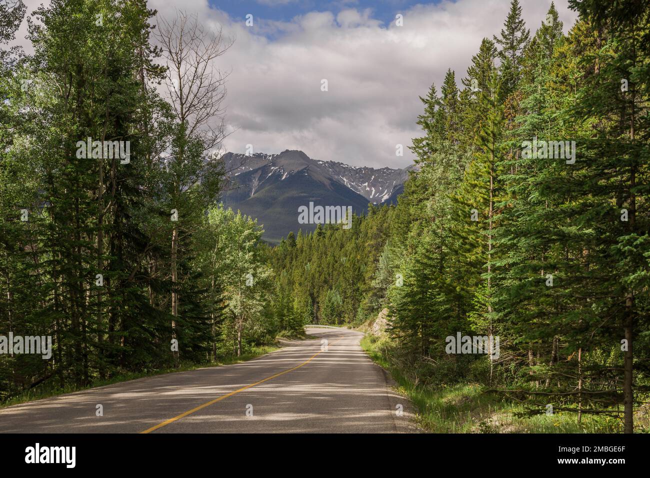 Mountain road. Travel background. Highway in mountains. Transportation ...