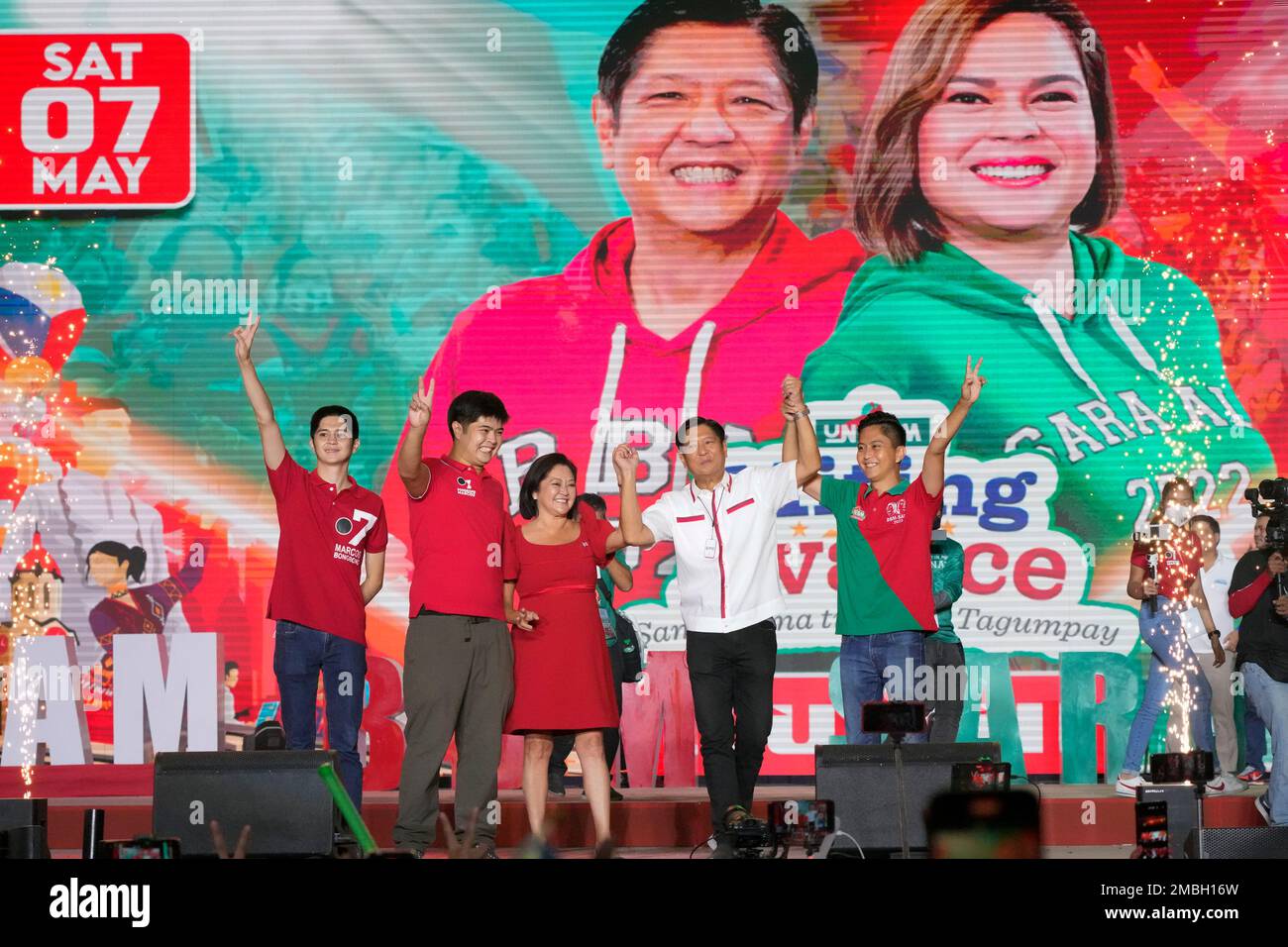 Presidential candidate, Ferdinand Marcos Jr., the son of the late ...