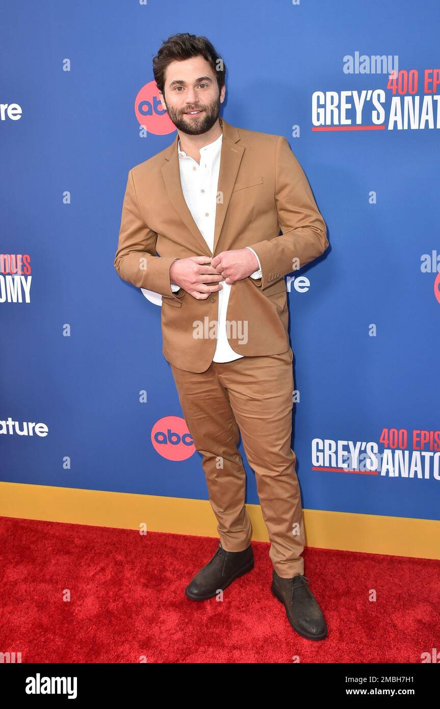 Jake Borelli attends the Grey's anatomy 400th episode celebration at ...
