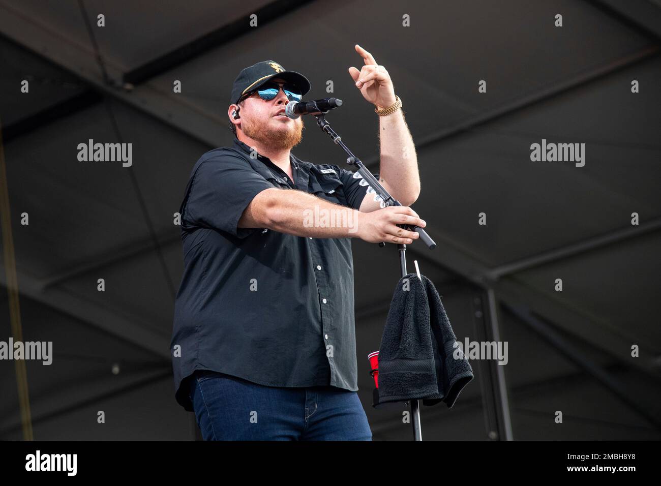 Luke Combs performs at the New Orleans Jazz and Heritage Festival, on ...