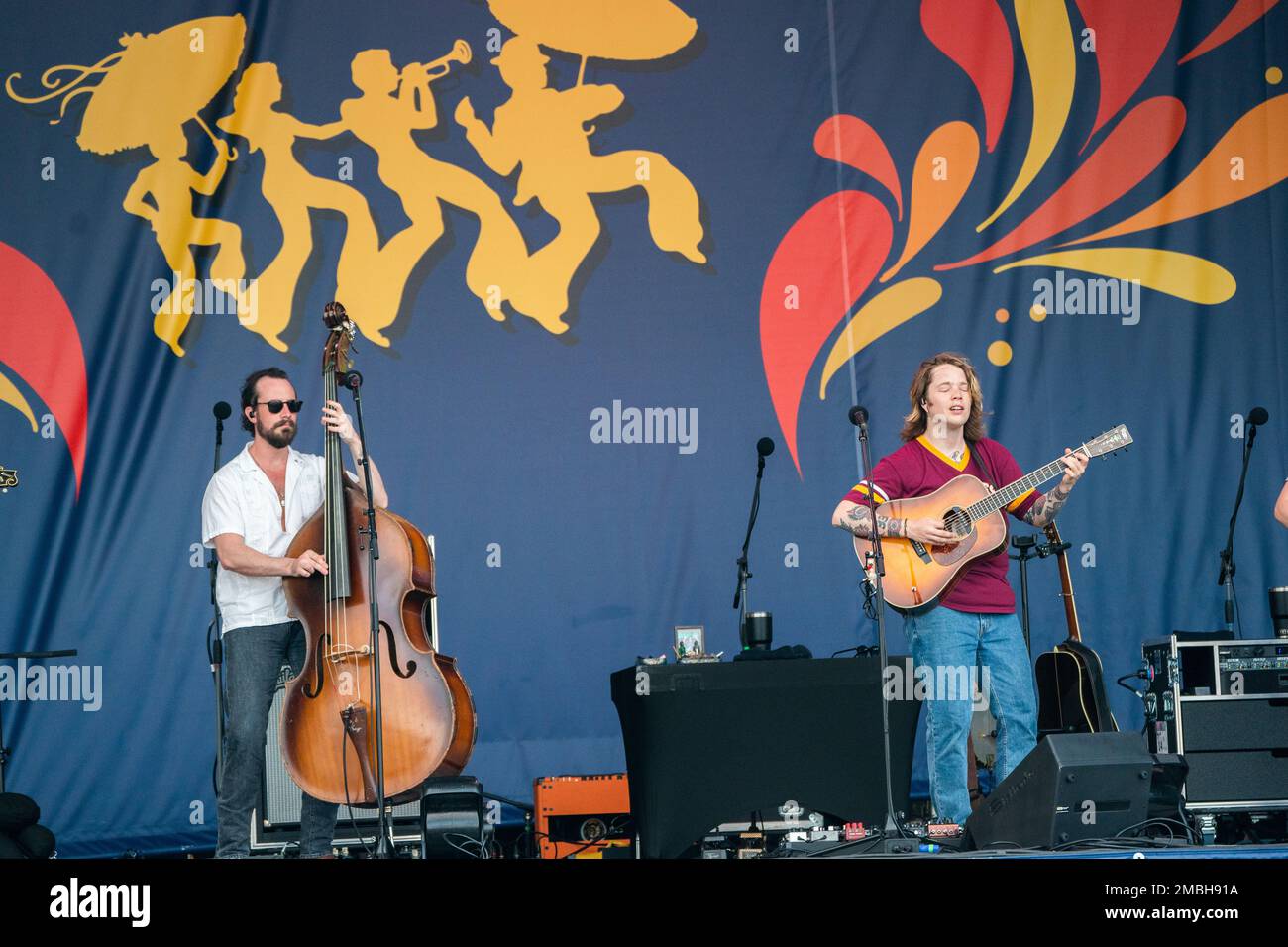 Billy Strings performs at the New Orleans Jazz and Heritage Festival ...