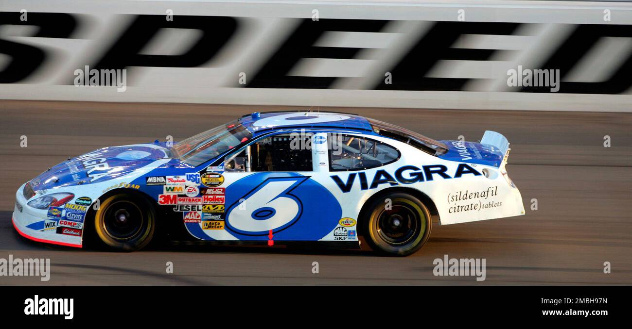 FILE - Mark Martin takes the lead late in the NASCAR Cup Series auto ...