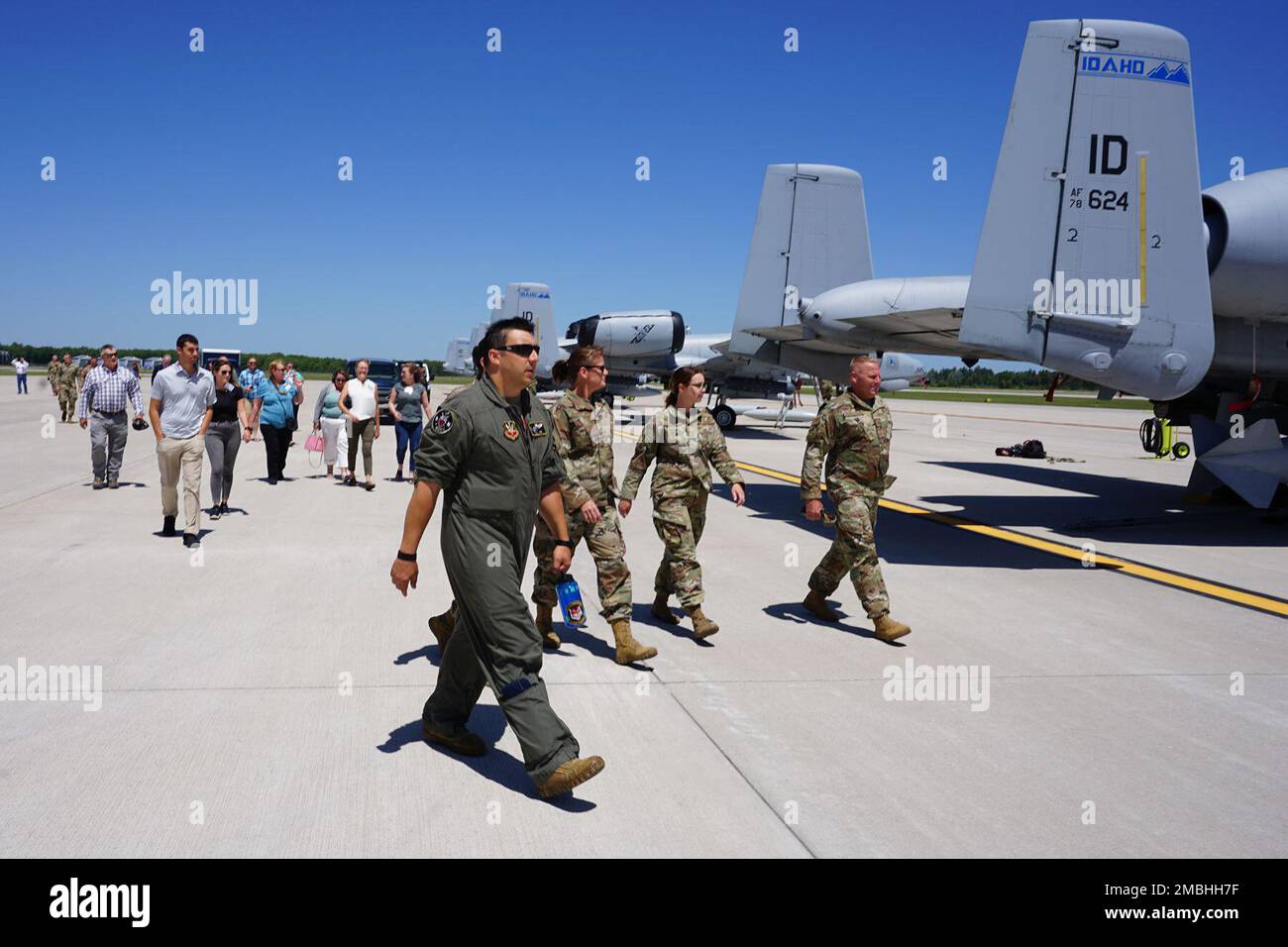 U. S. Air Force crew members from the 124th Fighter Wing, Gowen Field ...