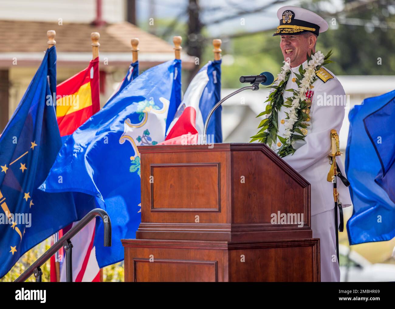 220616-N-KN989-1010 JOINT BASE PEARL HARBOR-HICKAM, Hawaii (June 16 ...