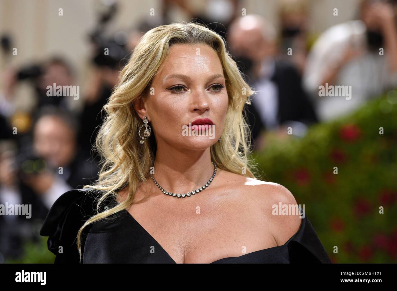 Kate Moss attends The Metropolitan Museum of Art's Costume Institute ...
