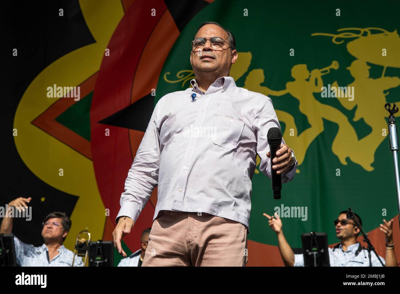Gilberto Santa Rosa performs at the New Orleans Jazz and Heritage ...