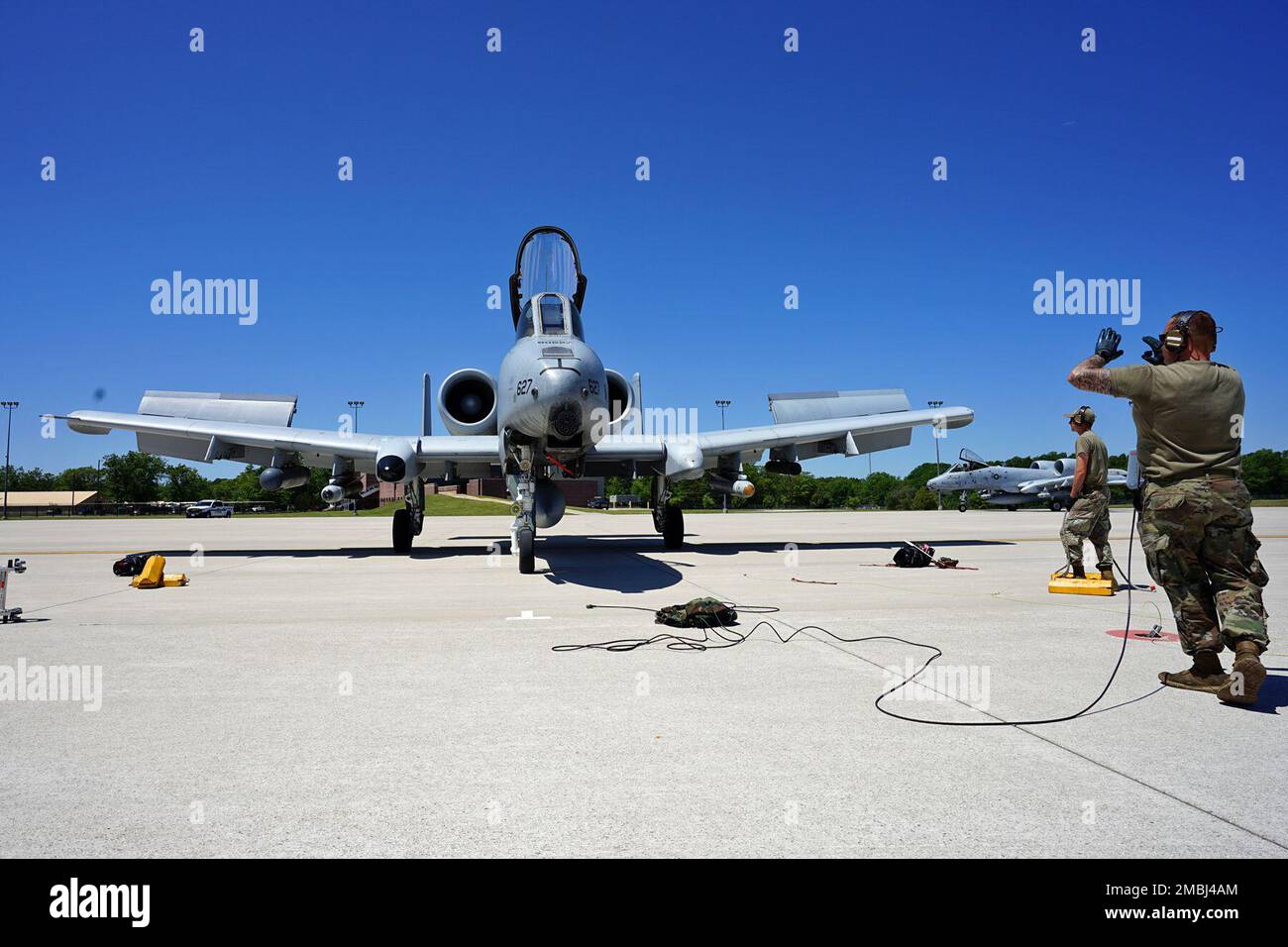 U. S. Air Force Airmen from the 124th Air Maintenace Squadron, Gowen ...