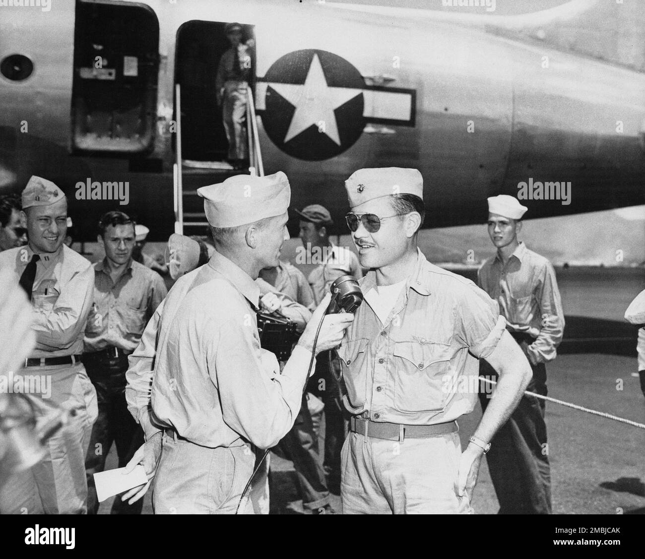 Major Gregory "Pappy" Boyington, glasses, Marine Corps flying ace ...